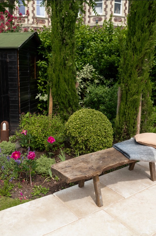 Avignon Heavy Tumbled Outdoor Flagstone | Beswick Stone