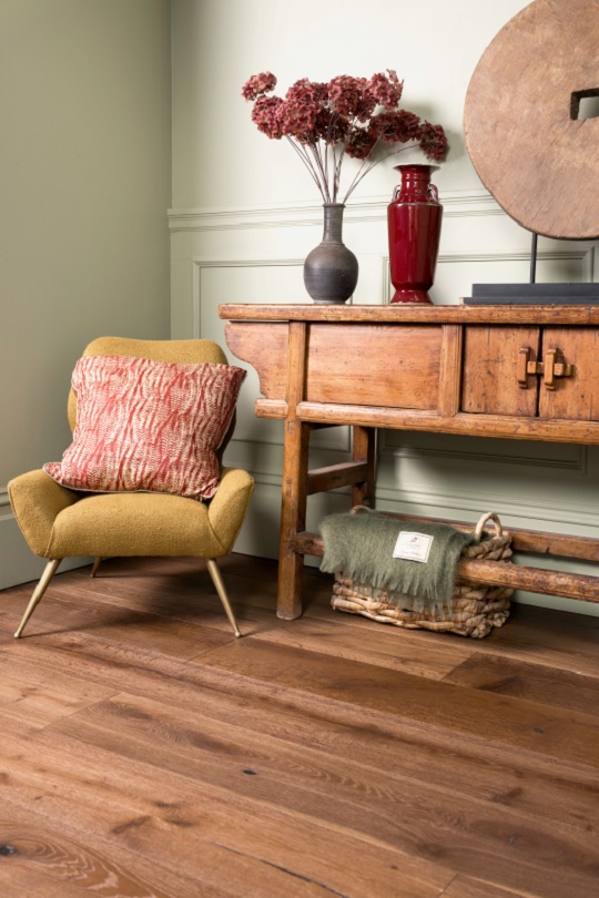 Hampton Oak Colour 6 – UV Oiled, warm natural finish